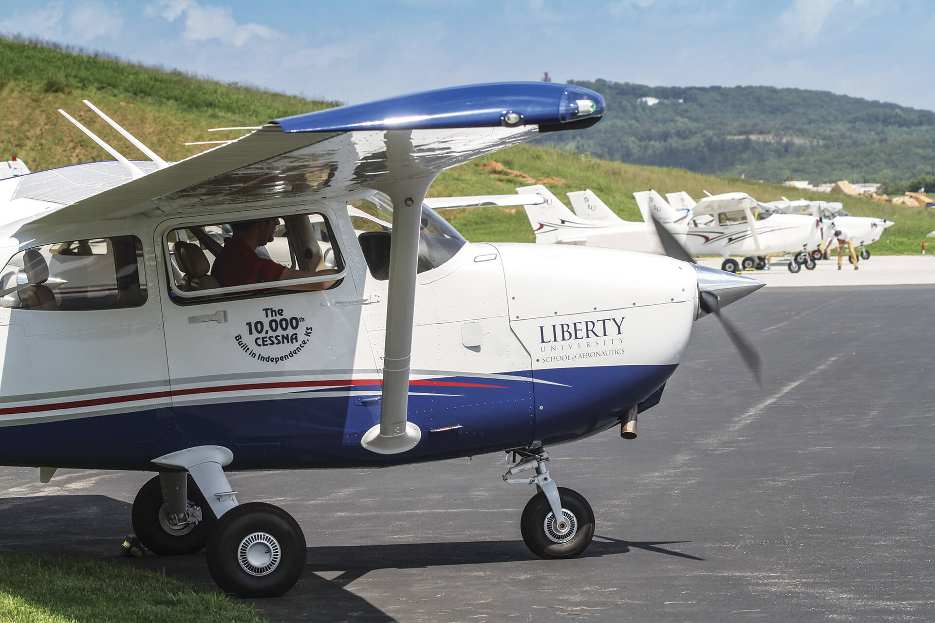 Why flight schools choose new aircraft
